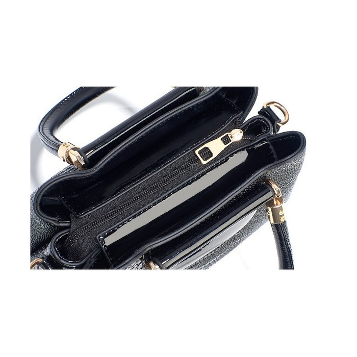 Torebka kuferek lakierowana czarna | Sklep z torbami i plecakami Pariso.pl